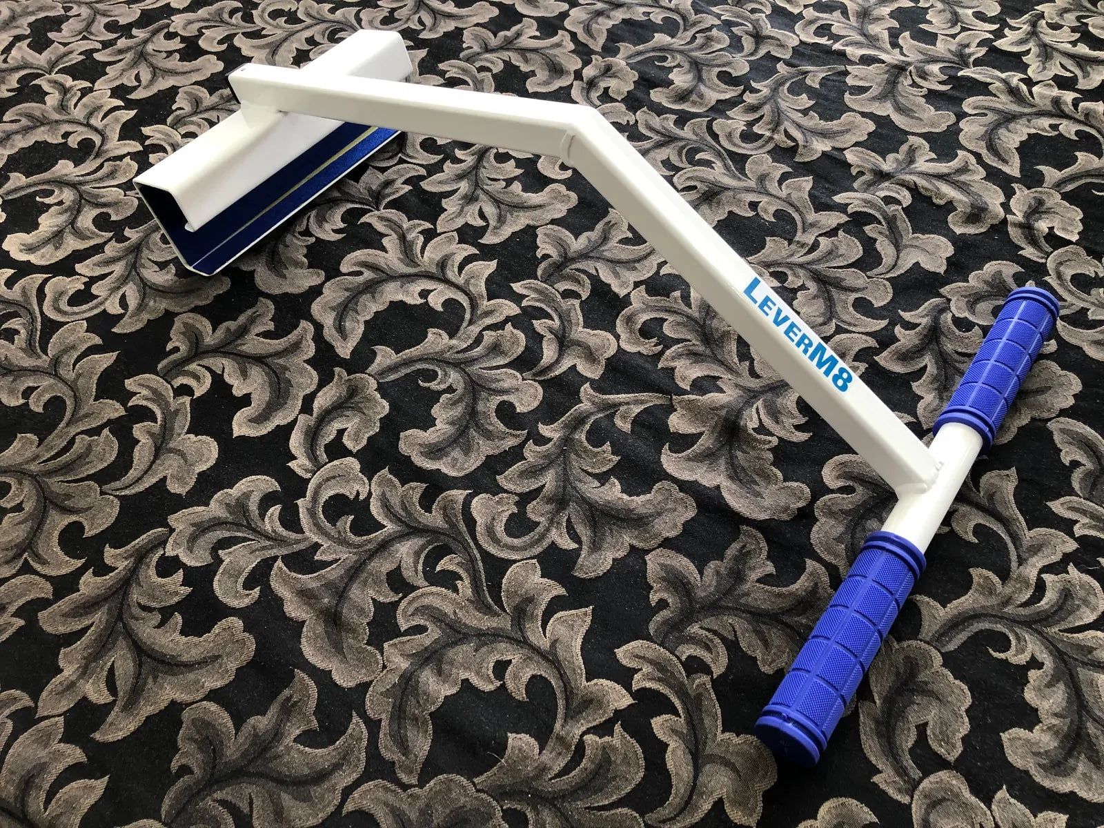 LeverM8 Pop-Top Lifter | Award RV
